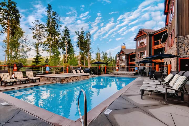 Luxurious Ski-in/ski-out Penthouse At Bluesky - Breckenridge, CO