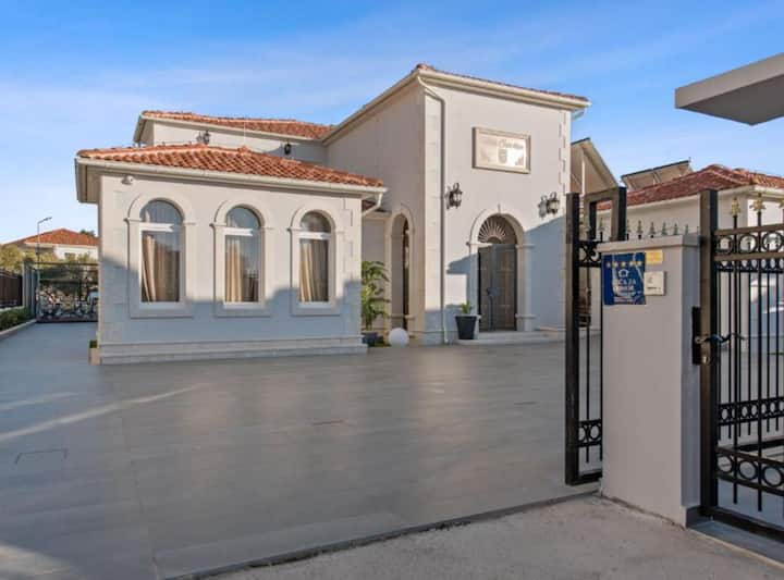 Villa Carolus In Vodice - Five Bedroom - Tisno