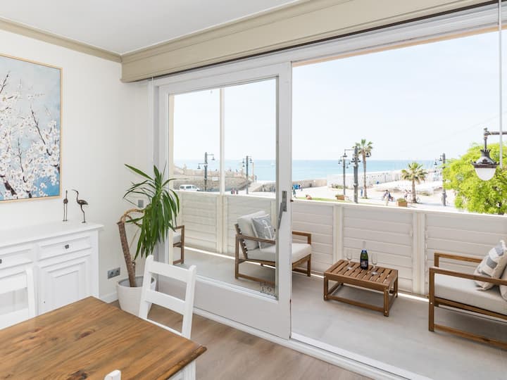 Sitges Spaces Seaside Paradise-sleeps 7-oceanfront - Sitges