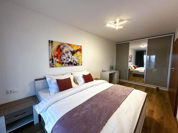 One-bedroom Apartment With Terrace - Cluj-Napoca