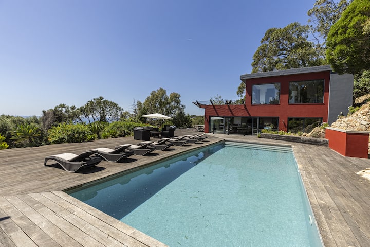 Carmim Villa - Estoril