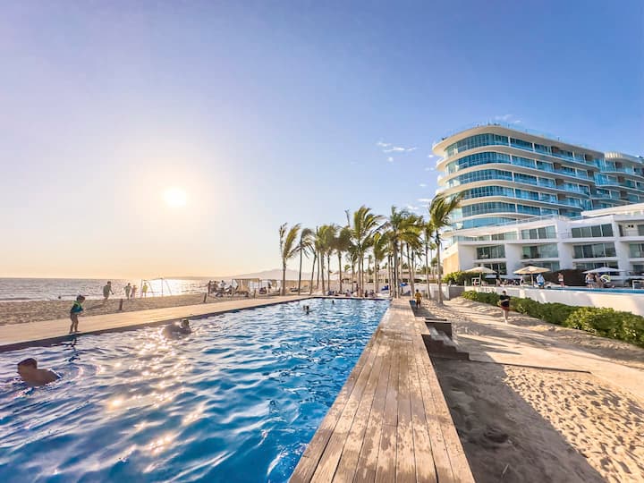 Aria Residence, Beachfront Luxury, New Vallarta - Nuevo Vallarta