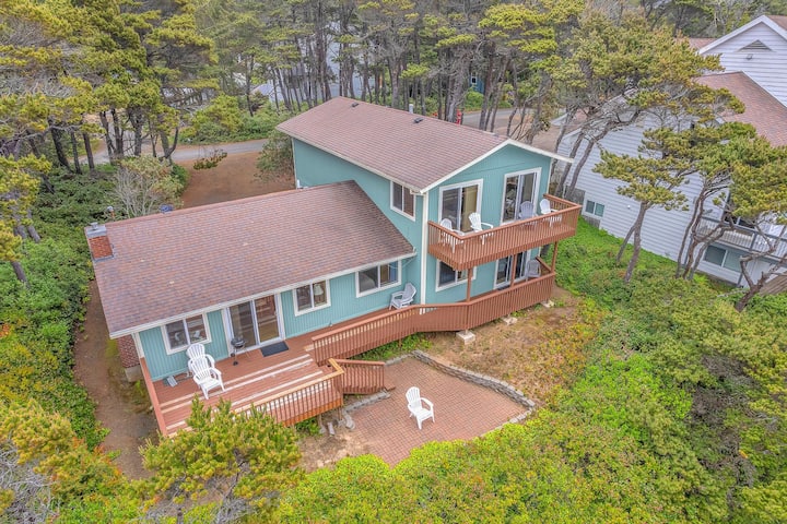 Ocean Views-beach Access-breaking Waves Retreat - Depoe Bay, OR