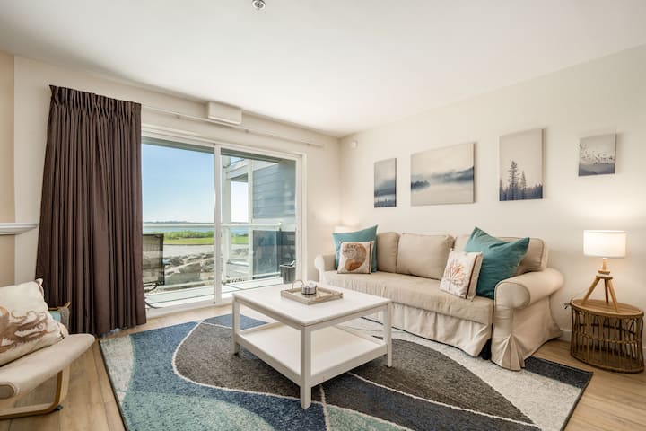Ground-floor Bayfront Condo In Taft - Lincoln City, OR