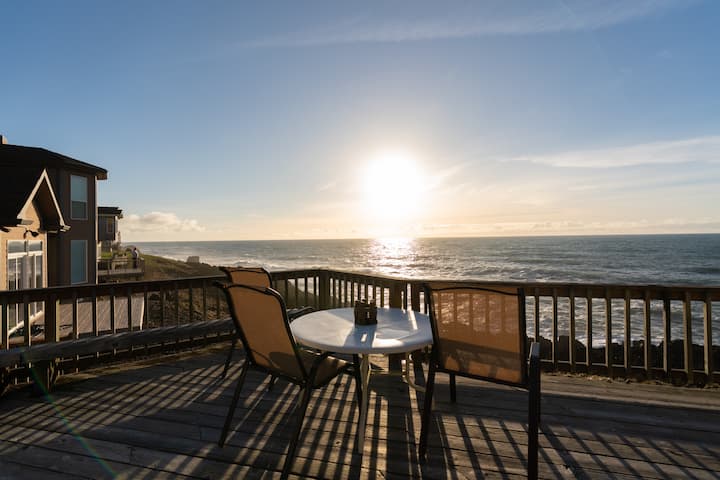 Oceanfront-sweeping Views-dogs Ok-whale Pointe - Beverly Beach State Park, Newport