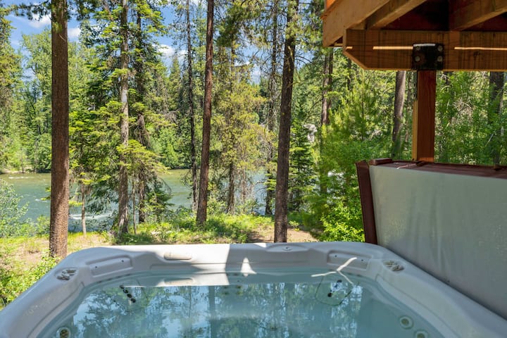 Spacious Lodge With Private Beach Access - Plain, WA
