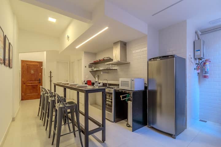 Steps From Ipanema & Arpoador Beach | Renovated - Rio de Janeiro