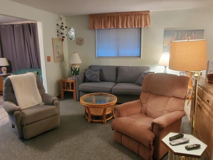 22b Gulf/pool View 2/1 - Manasota Key, FL