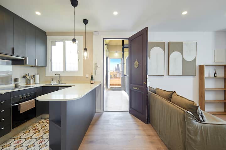 Unique Apartment With 360 View By Maison Piñata - Barcelona