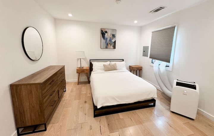 Renovated Condo In Front Of The Beach - Hampton