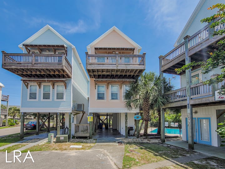 Melon Camp - Dive Into Fun With Pool Access! - Surf City, NC