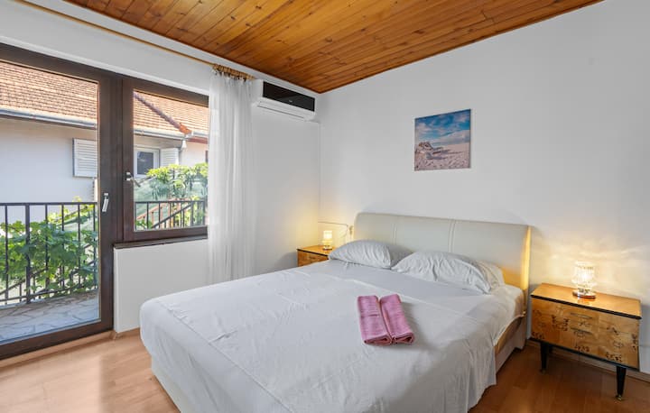 Nice Apartment In Vodice With Wifi - Vodice