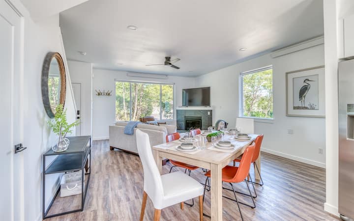 Harbor Lights 3: New 2024, Hot Tub, Pet Ok - Depoe Bay, OR