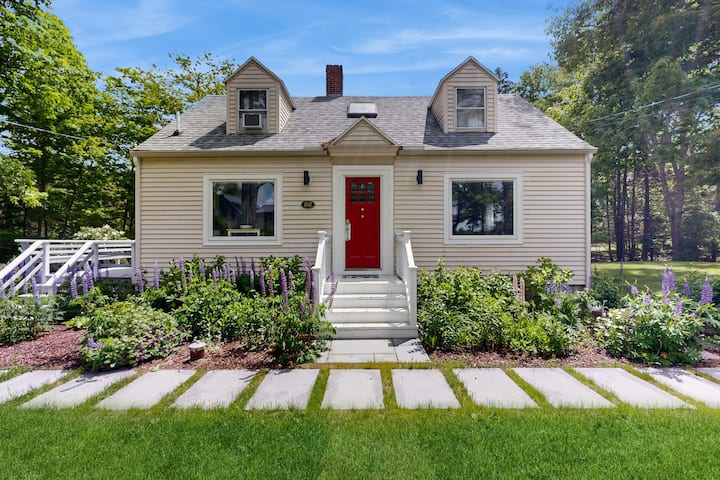 2br Tranquil Seaside Cottage With Spectacular View - Boothbay, ME