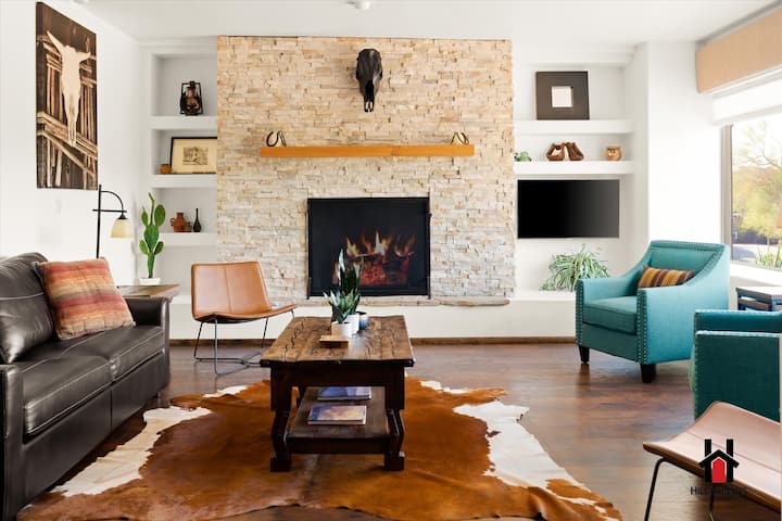 Desert Hideaway, Fire Pit, Mountain & Midnight Sky - Cave Creek, AZ