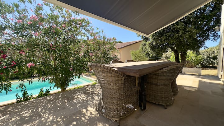 Les Lauriers Roses Villa Climatisée Avec Jardin - L'Isle-sur-la-Sorgue