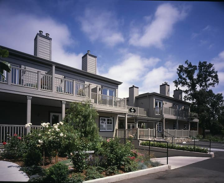 2 Easy Blocks Off Historic Sonoma Plaza - Sonoma, CA