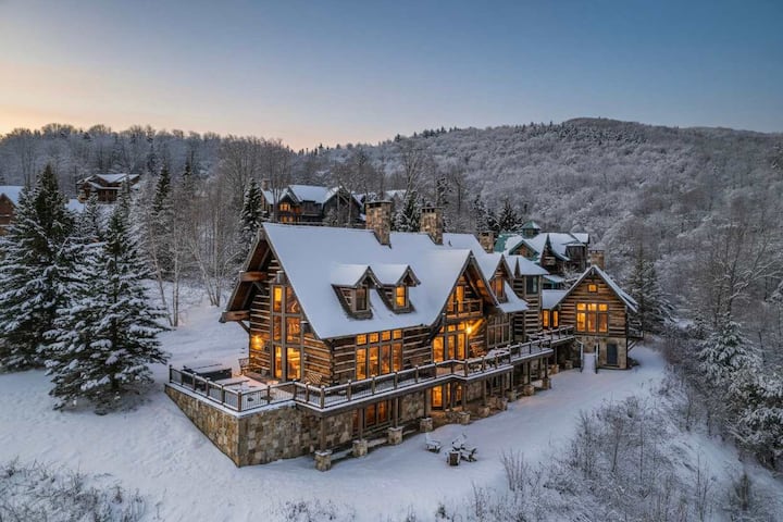 Mountainside 5-br Ski-in/out Okemo Villa - Ludlow, VT