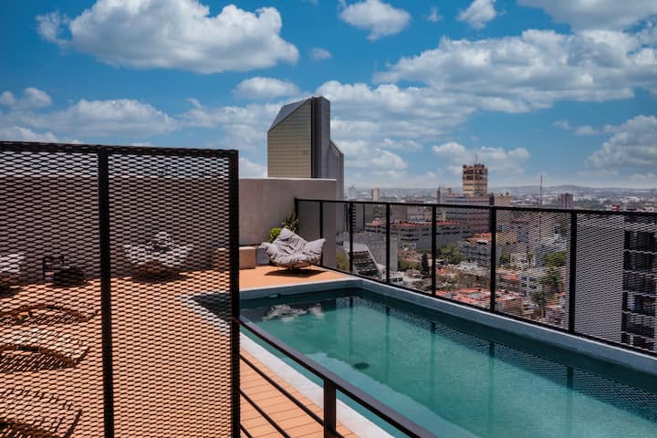 Urban Penthouse Retreat With Modern Flair @Witgdl - Guadalajara