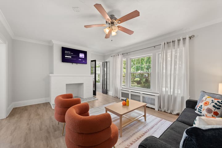 Bright & Peaceful | 2bdr W/ Patio | Cle Clinic - Cleveland Heights, OH