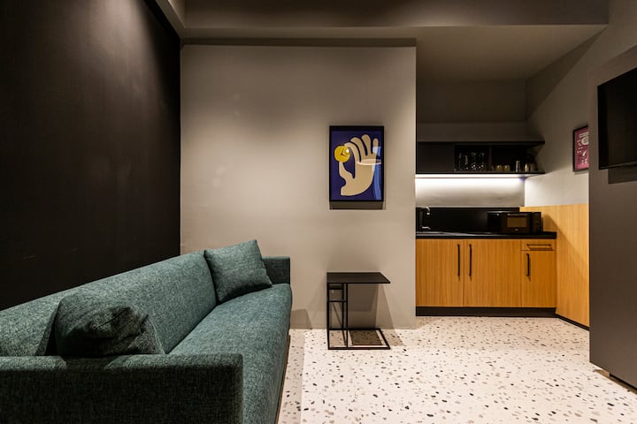 Suite 55 - Mantua