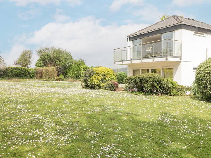 17 Coedrath Park - Tenby