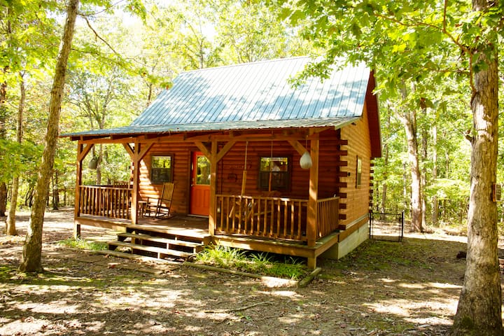 Walden Cabin! Hot Tub, Fire Pit, Private - Mentone, AL