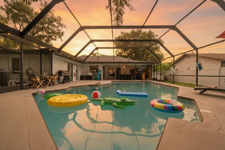 [Top Pick] Family Fun Retreat | Heated Pool - Saint Petersburg, FL
