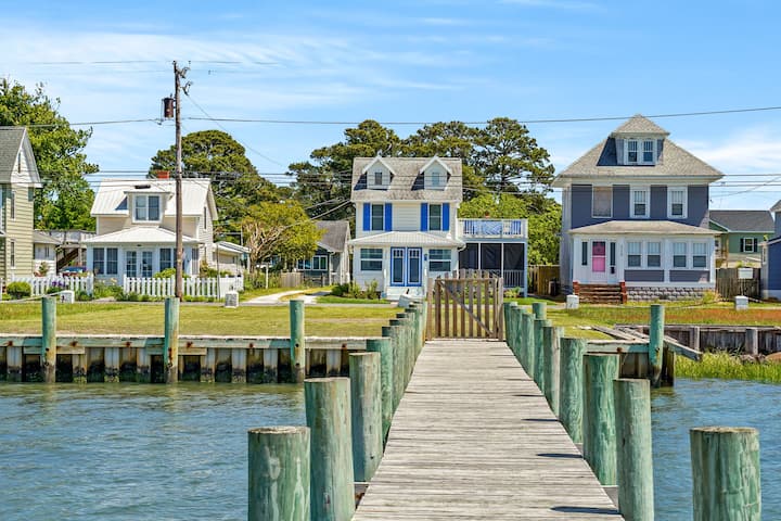 Touch Of Grey- Waterfront, Pet Friendly - Chincoteague, VA