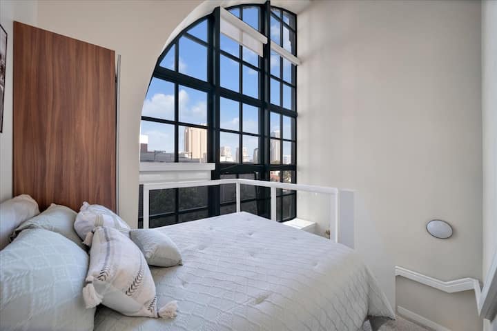Electra Love Loft W/ Downtown Views, Free Parking - Coronado, CA