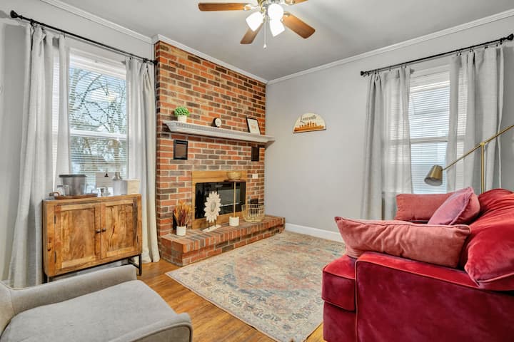Louisville Cozy Gem: Near Downtown & Attractions! - Louisville, KY