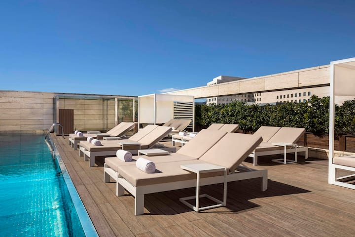 Premium Room At Hotel With Spa & Gym By Nh - Barcelona