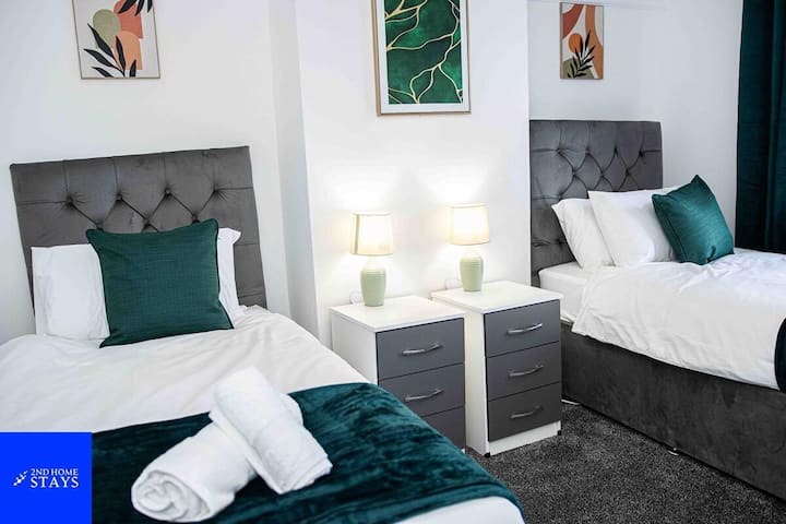 Stoke Retreat - Spacious 3 Bedroom House - Stoke-on-Trent