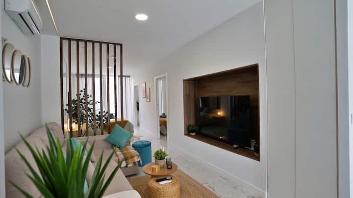 Moderne En Luxe Airbnb In Valencia - Valencia