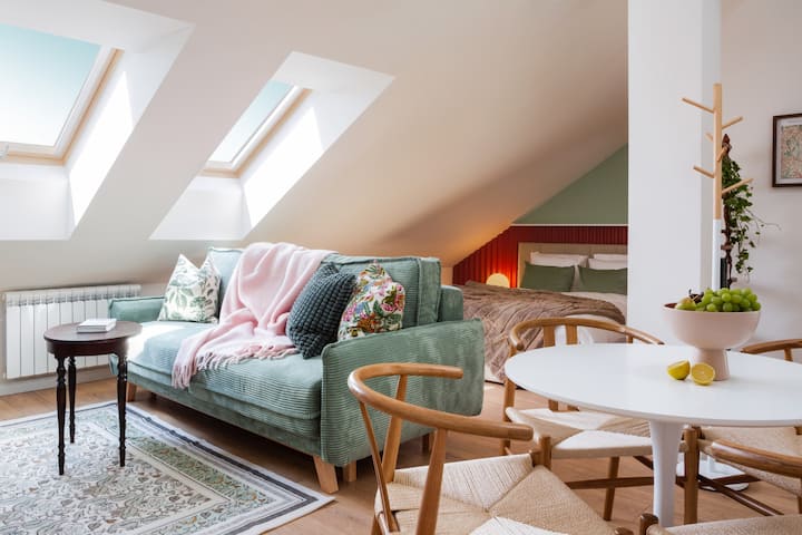 Turnkey | Antonin Dvorak Studio Ii - Praga