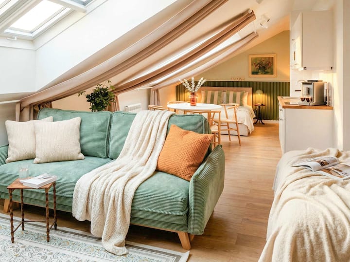 Turnkey | Antonin Dvorak Studio Iv - Praga