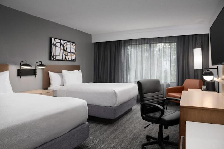 Queen Room Near Lake Ebby Orl - Oviedo, FL