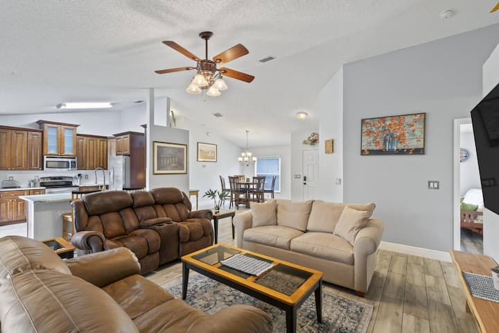 Sandpiper | Palm Coast | 9 Miles To Beach | Dog - Palm Coast, FL