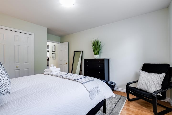 A Cozy Place Too! A Place For Everyone - Leamington