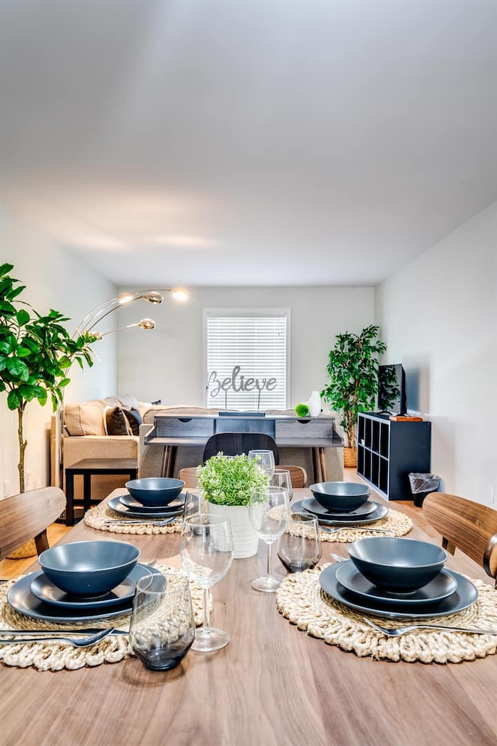 Affordable 2br Apt | Sleeps 6 | Fast Wifi + Parkin - Leamington