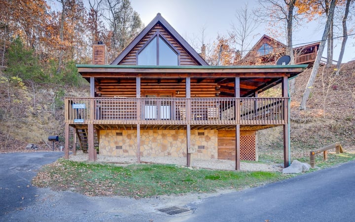 Lakeview Pointe - Soak After A Day On Douglas Lake - Dandridge, TN