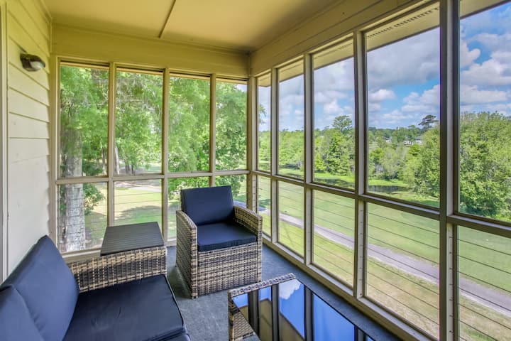 Sunset Beach Golf Condo W/ Pool ~ 2 Mi To Beach! - Sunset Beach, NC