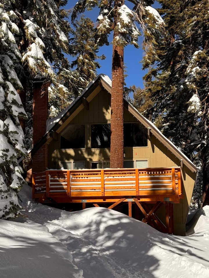 Chalet 22 - Steps To Lifts, Perfect In Any Season - Sierra Nevada Mountains, California