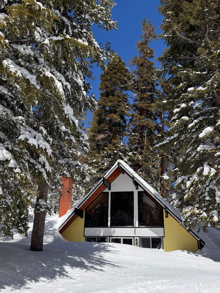 Chalet 12 - Just Steps From The Lifts, All-season - June Lake, CA