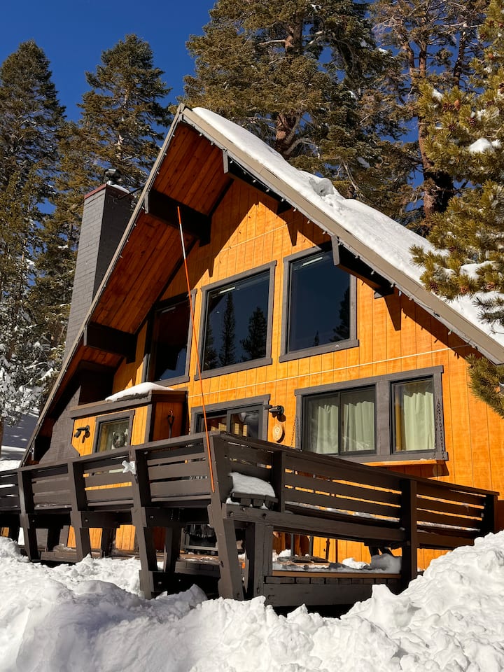 Chalet 9 - Steps From Slopes, Perfect Year-round - June Lake, CA