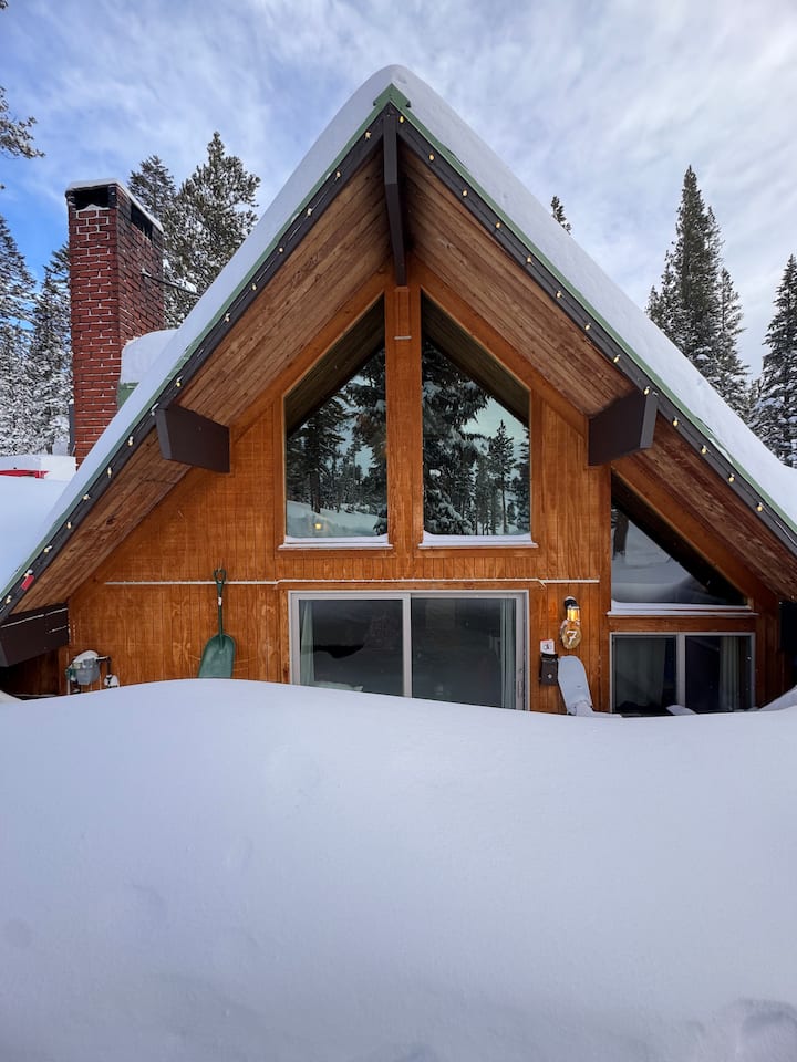 Chalet 7 - Ski Or Sun, Mountain Cabin Steps From - Sierra Nevada Mountains, California