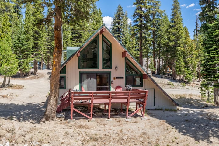 Chalet 6 - Four-season Retreat By The Slopes - Sierra Nevada Mountains, California