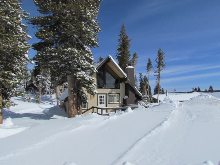 Chalet 19 - Cabin By The Slopes, All-season Joy - Sierra Nevada Mountains, California