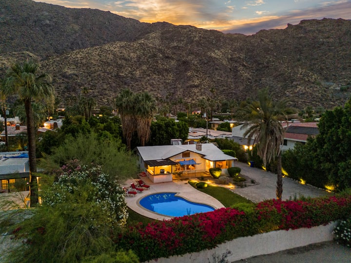 2 Blocks To Downtown | Pool + Outdoor Dining Area - Palm Springs, CA