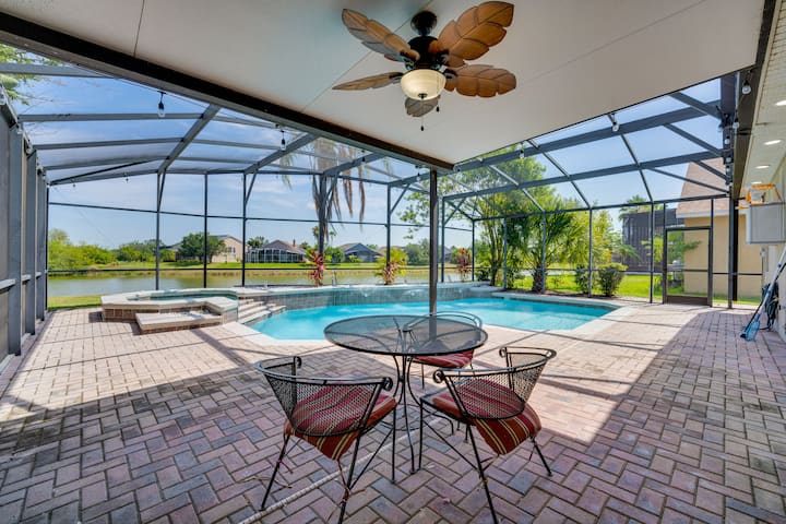 ~ 15 Mi To Disney: Waterfront Home W/ Private Pool - Kissimmee, FL